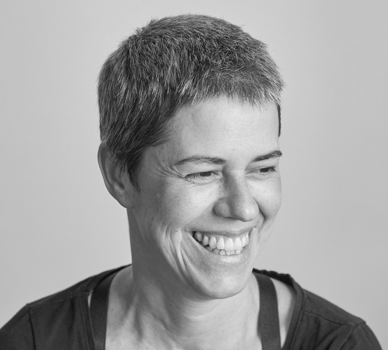 Andrea Ebert | Spinning Yarn